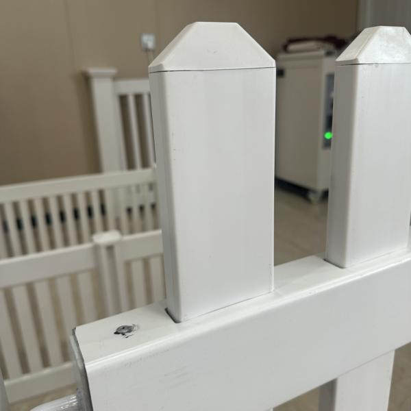 Quality High PVC Vinyl Picket Privacy Fence 4ft DIY Installation UV Resistant for sale