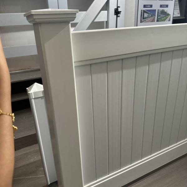 Quality Low Maintenance White Vinyl Fence Boards Column 2590mm Water Proof for sale