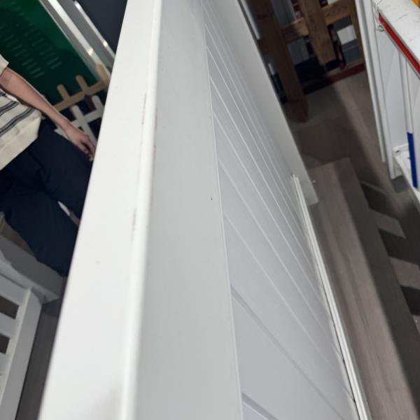 Quality Installation Friendly White Plastic Privacy Fence Durable Column 2590mm for sale