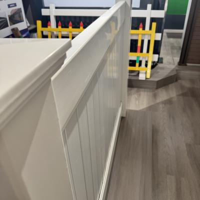 중국 낮은 유지 보수 흰색 비닐 울타리 보드 기둥 2590mm 방수 판매용