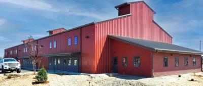 China Customized Commercial Steel Building Q355 Construction Modern Metal Building for sale