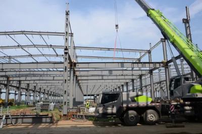 Cina ODM Strutture in acciaio leggero fabbrica magazzino edifici in acciaio fabbricati per lo stoccaggio di foraggi in vendita