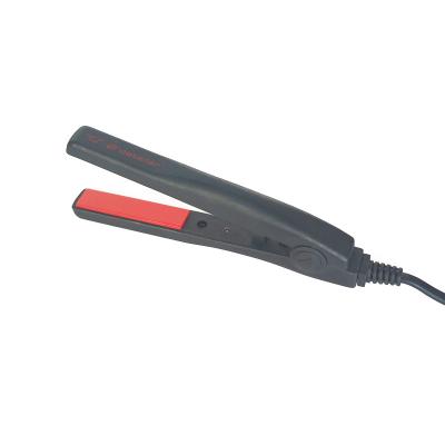 Cina 1 Ceramic Hair Straightening Iron for Straight and Long-Lasting Styles in vendita