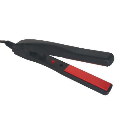 Cina 1 Ceramic Hair Straightening Iron for Straight and Long-Lasting Styles in vendita