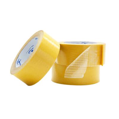 Cina Nastro reticolare di fibra di vetro personalizzabile per rinforzare cuciture e giunzioni in vendita