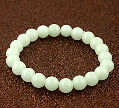 Cina Braccialetto di pietra luminescente delle signore con le perle naturali della perla di notte in vendita