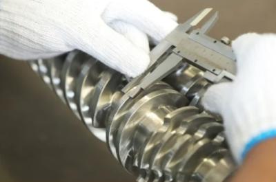 Chine SKD Bimetallic Conical Twin Screw For UPVC Water Supply Drainage Pipe à vendre