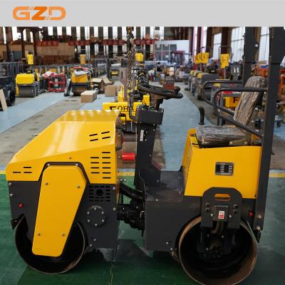 Cina Compact Ride-On Roller Heavy-Duty Asphalt Soil Compactor per la costruzione in vendita