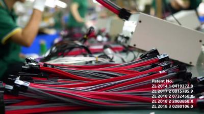 China El equipo de cable envuelto trenzado de la fuente de alimentación ATX envolvió el cable de extensión de la fuente de alimentación con el peine para las mangas del cable de fuente de alimentación en venta