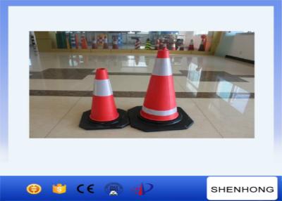 China La línea aérea construcción de la seguridad equipa conos rojos del tráfico del PVC con la cinta reflexiva en venta