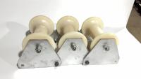 China Multi Type Triple Guide Manhole Cable Roller For Cable Installation for sale