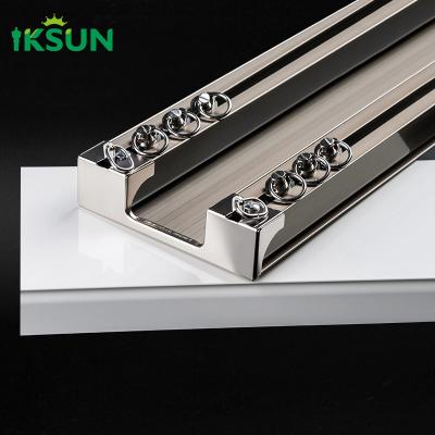 Cina T5 Aluminium Curtain Track Ceiling Mounted Installation in vendita