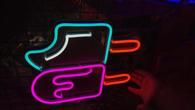 China Popsicle AC240V Dimmable Neon Sign Ice Cream Stick No Fragile for sale