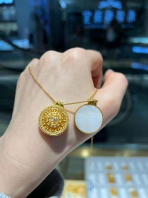 China Hot selling product Elegant 18k Real Gold Flower Pattern Pendant Sunflower Compass 18K Gold Pendant for sale