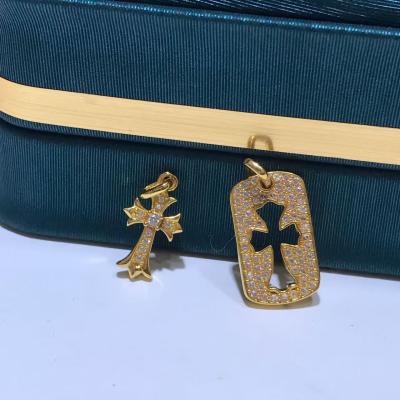 China Professional factory Opulent Design Rectangular Inner Cross 18k Gold Pendant Standout Design 18k Gold Pendant Accessory for sale