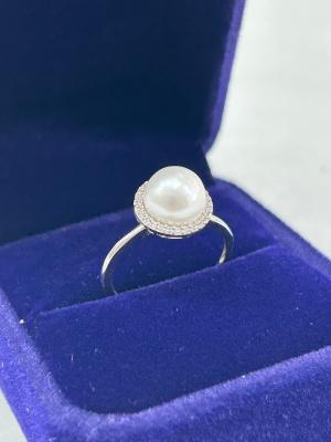 China Minimalist 925 Silver Ring with Natural Freshwater Pearl Elegant and Versatile Jewelry for sale
