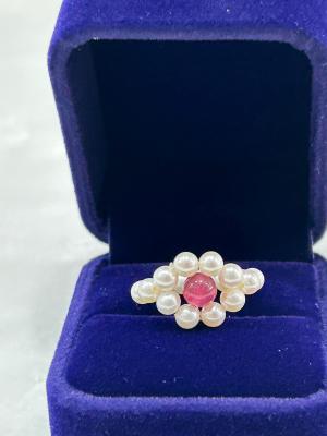 China Elegant 925 Silver Ring with Natural Freshwater Pearl and 4-4.5mm Pearl Size for Timeless Style for sale