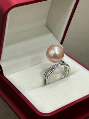 China Elegant 925 Silver Natural Freshwater Pearl Ring with 10-12mm Size for Engagement and Luxury Gifts for sale