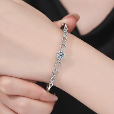 China Manufactory direct Bridal Party Bracelet Daily Wear 925 Silver Moissanite Bracelet For Women Anniversary for sale