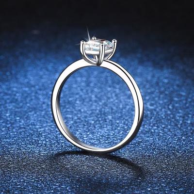 China Manufactory direct Sparkling four claw round wrapped moissanite diamond wedding engagement 925 Silver Moissanite Ring For Women for sale
