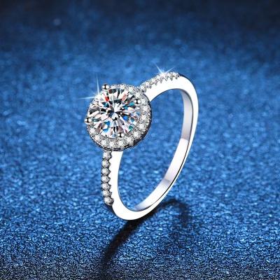 China factory cheap price Round Brilliant Moissanite Ring Anniversary Present Classic 925 Silver Moissanite Ring Jewelry for sale