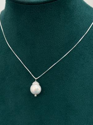 China China manufacturer Girls Round Pearl Single White Pearl Pendant Necklace High Polished 925 Silver Pearl Pendant Necklace for sale
