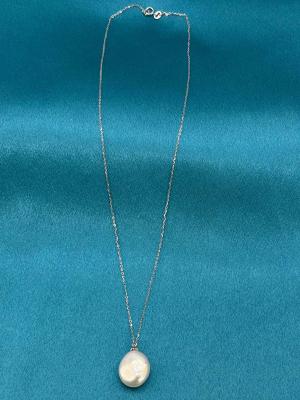 China Factory hot sales Oval shape pearl Simple design Fashion 925 silver pearl pendant necklace for sale