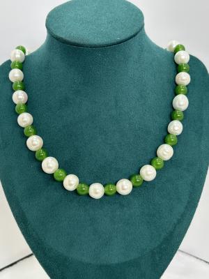 China Factory hot sales Bohemian style green hetian jade Big Real Pearls Freshwater Pearl Necklace Set for sale
