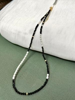 China New product Hot sale Black And White Fashion Pearl Necklace Black Crystal Pearl Necklace Fine Pearl Necklace for sale