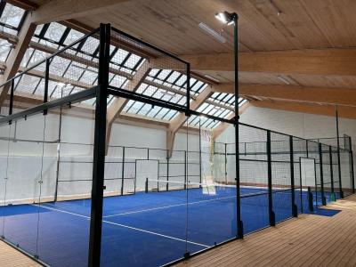 China Campo de tênis completo portátil da corte 4m do fabricante 10x20m Padel de China Lvyin à venda