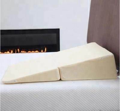 Cina Il cuscino cuneiforme piegante di riflusso del sesso, altezza regolabile ha tagliuzzato il cuscino della schiuma di memoria in vendita