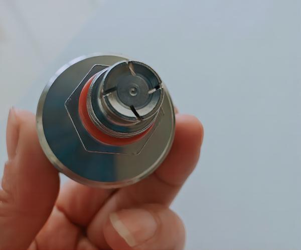 Female Threaded Connection Stainless Steel 304 Atomizing Nozzle For Aeration Pipe