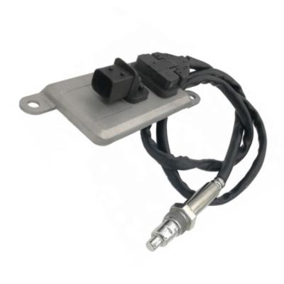 中国 OEM 2296801 5WK96695C ユーロトラックオムニシティのための窒素酸化物ノックスセンサー 販売のため