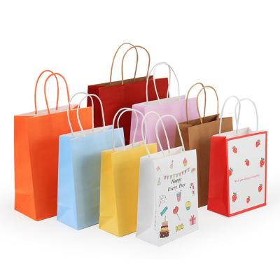中国 トウウィンは,衣類やクリスマス用包装用のカスタム黄色のクラフト紙袋を販売しています. 販売のため
