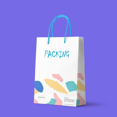 China Customized Color Eco Friendly 14X10X15 7.5 Inches Christmas Gift Bags with Logo Lamination à venda
