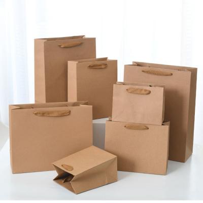 中国 Toowin Luxury Business Gift Paper Bag with Ribbon Handle and Customised Printing 販売のため