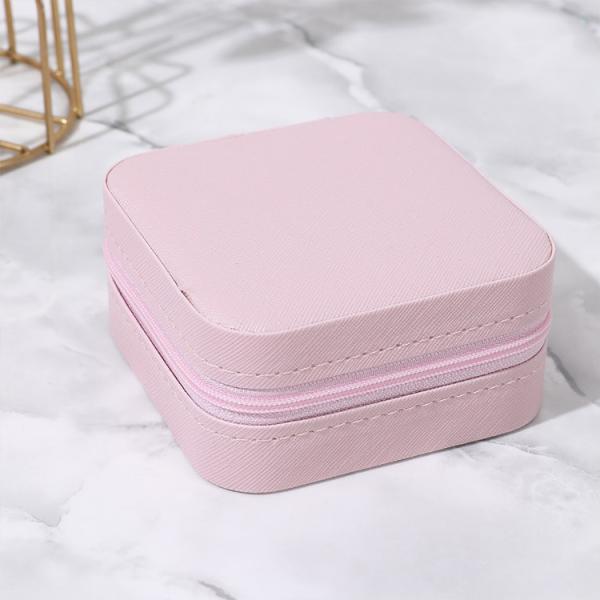 Forma personalizada de viaje portátil pequeña mini cuadrada caja de joyería de cuero PU para regalo de niña