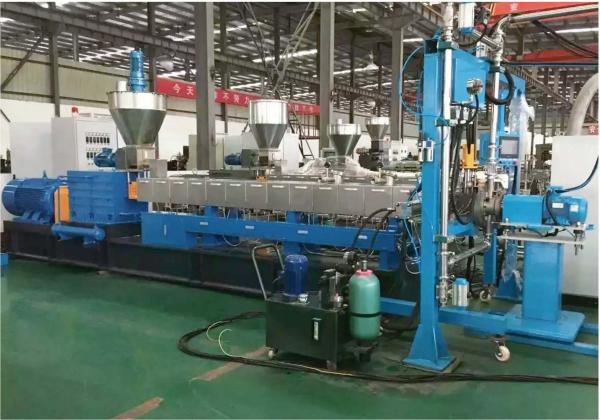 Quality 1000 Kg/H Auto Plastic Granulator Machine High Productivity PE Granulating for sale