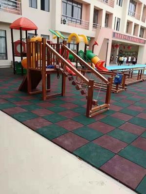 China SBR coloriu as telhas de borracha de EPDM para a recreação movimentando-se da trilha do parque à venda