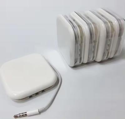 China Wired Headphones 3.5mm In-ear Earbuds With Speaker and Mic for iPhone 4/5/6 Android for sale