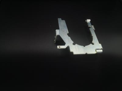 Cina elaborazione di piegamento di 0.5mm 16mm Thickenss timbrando le parti d'acciaio in vendita