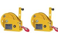 China Self Locking Bidirectional Pulling Hand Manual Winch 1200lbs 3.5:1 Gear Ratio for Goods Lifting for sale