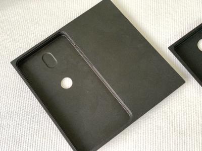 Cina Imballaggio del vassoio della polpa modellato sostenibile riciclabile al 100% per smartphone in vendita