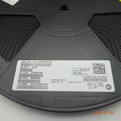 China Chips de transistor de diodo binário de 14 estágios MC14060BDR2G 3-18V à venda