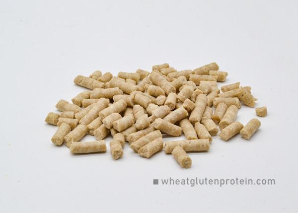 Quality Cylindrical Wheat Gluten Pellet Proteins , 4mm Diameter Pellet For Fish Feed for sale