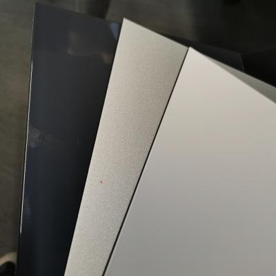 China El panel compuesto de aluminio ACP del color sólido 4*8 cubre la capa de PVDF en venta