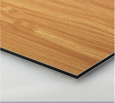 Cina pannelli di rivestimento di alluminio esteriori dell'acero di legno di 1250mm*3050mm in vendita