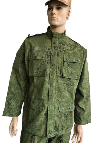 Quality Tear-resistant Waterproof tactical Uniform Combat Suit with Multiple Pockets for for sale