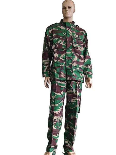 Quality Tactical Forest Combat Uniform Woodland Camo With MOLLE and IR Reduction For Gabon for sale