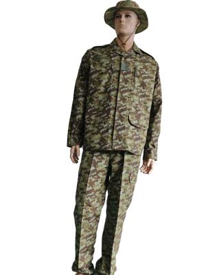Cina Set uniforme militare mimetico F2 tattico resistente giacca a quattro tasche pantaloni cappello da sole in vendita